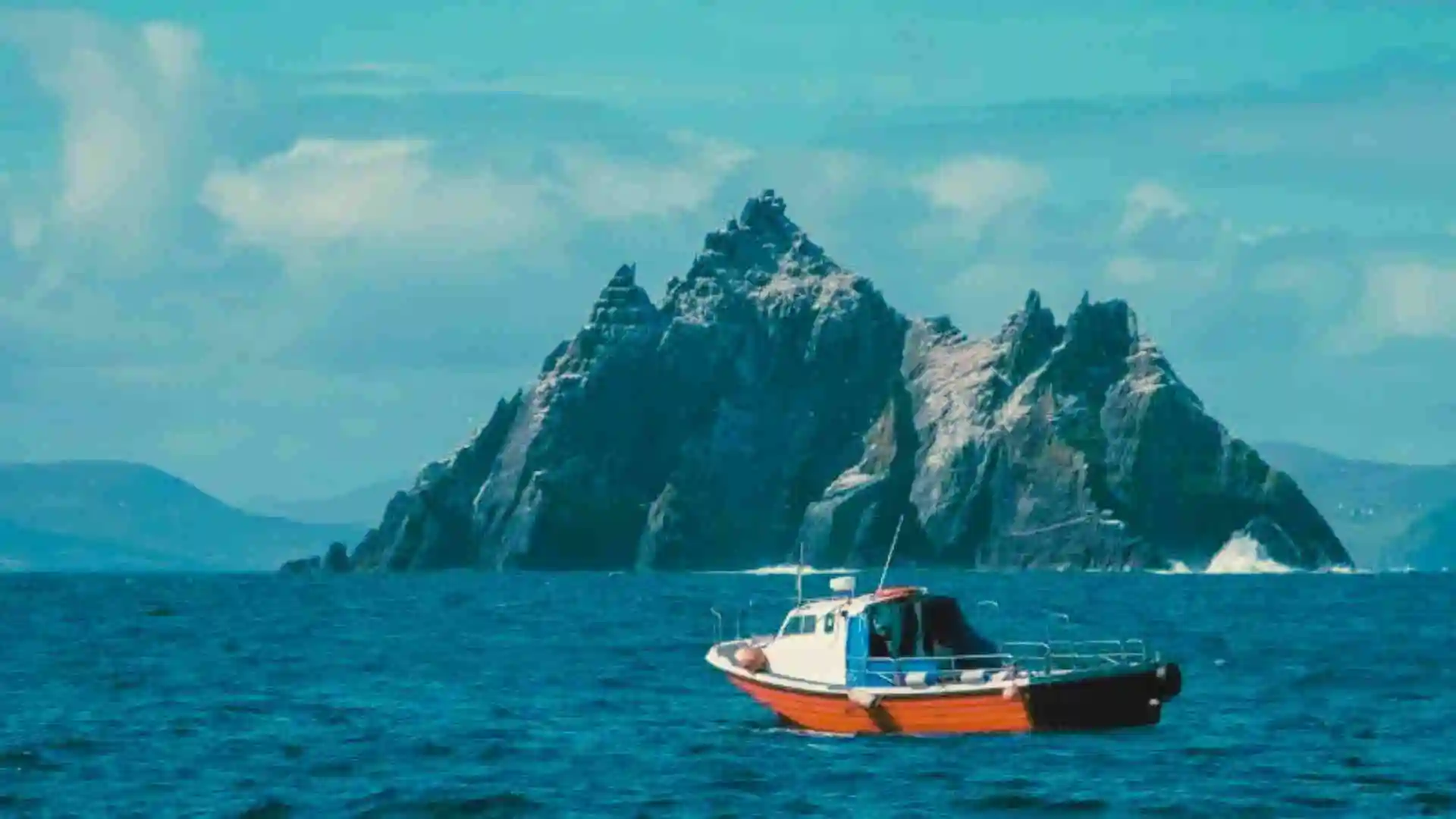 Skellig Michael Guide: History, Tours & Travel Tips