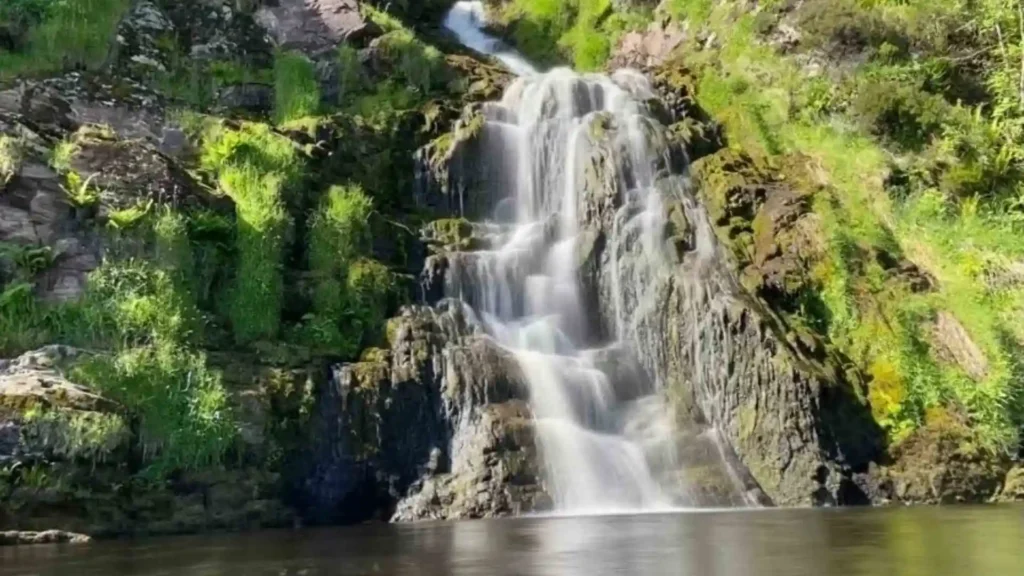 Best Waterfalls In Ireland For Hiking And Family Trips